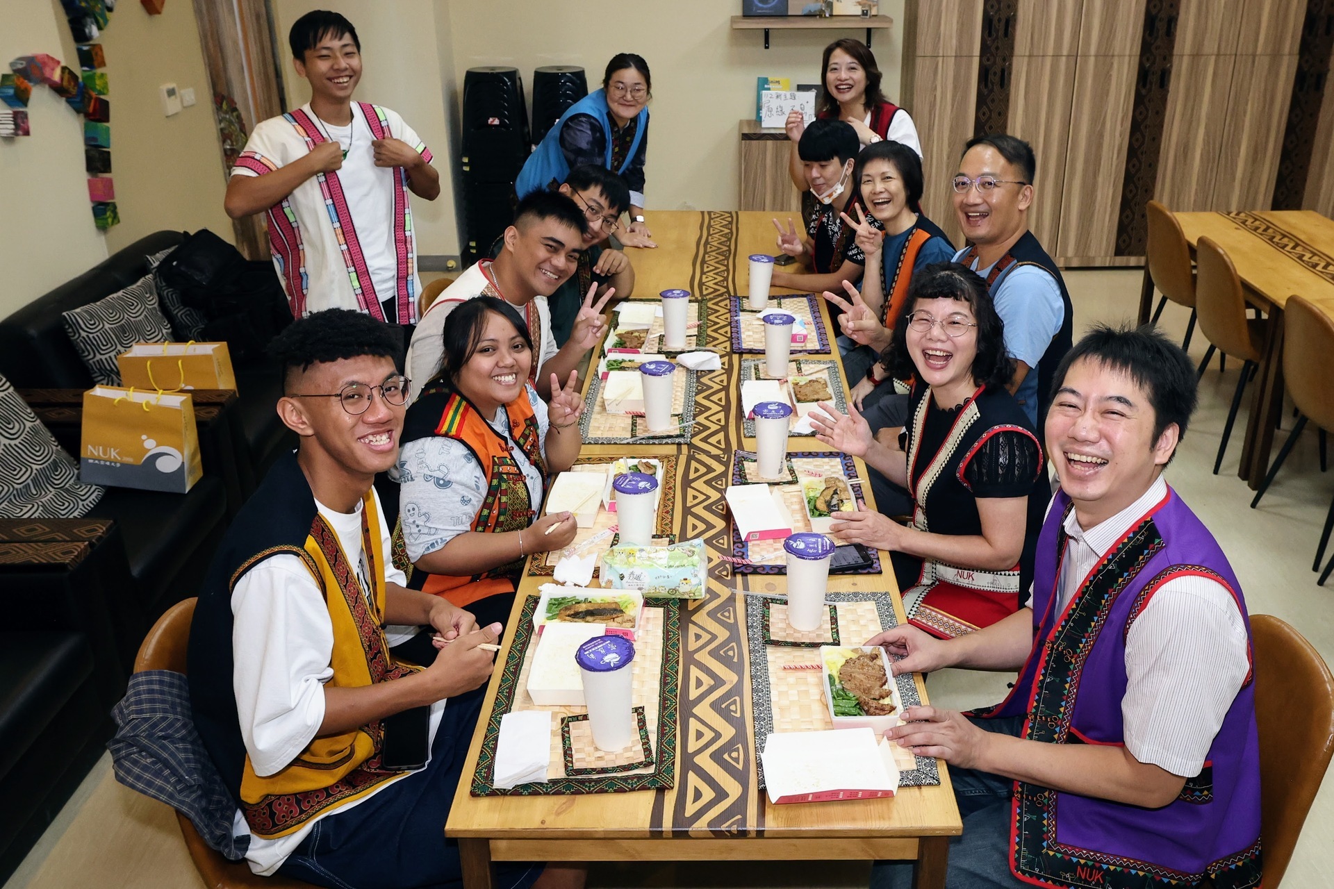Cheng-Han Li, Jui-Peng Tseng, Wei-Ting Tu, Ya-Bo Chu, and Kao Yang from ...